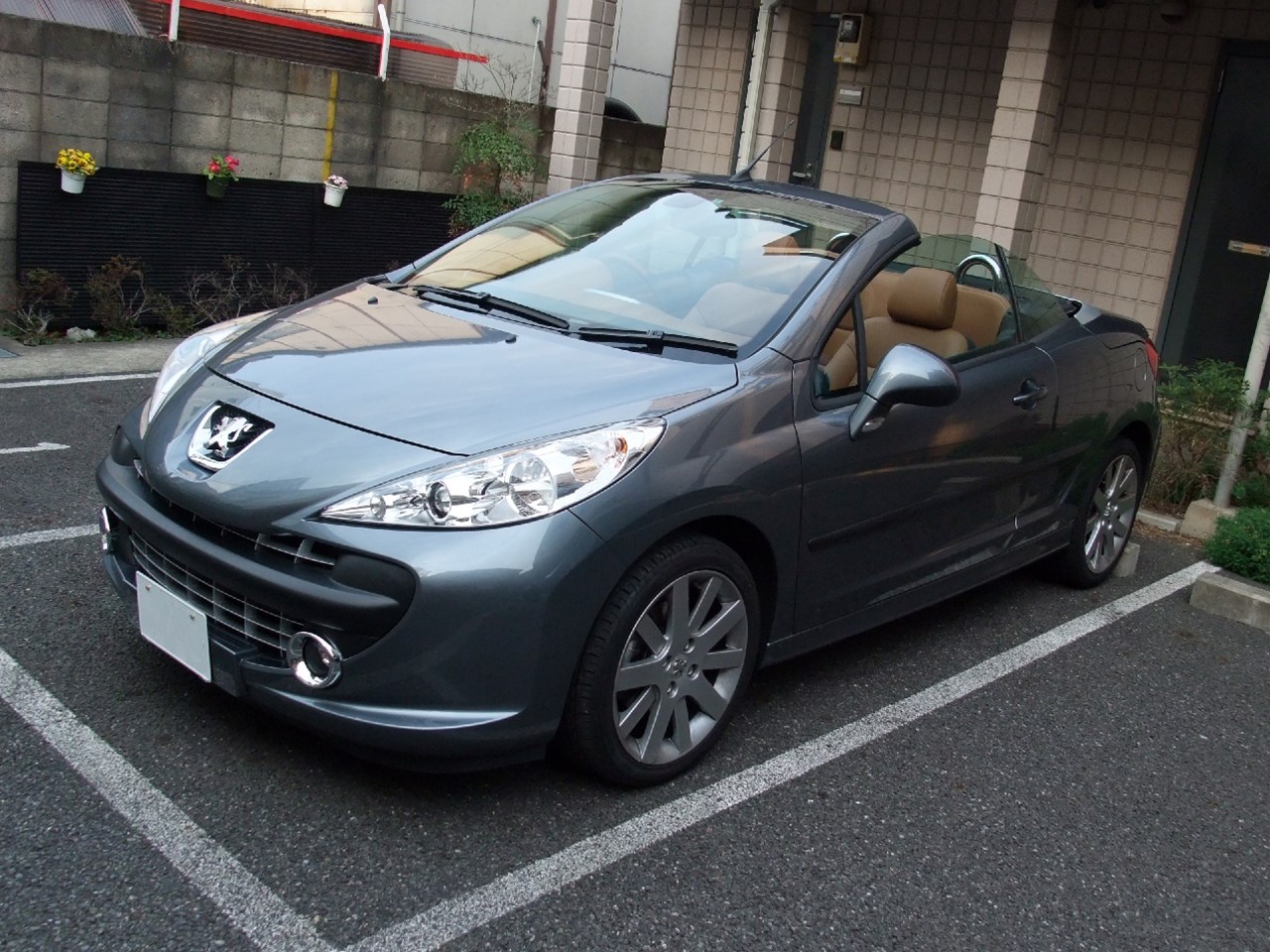 PEUGEOT 207CC | PEUGEOT | 装着例 | KARO | オーダーメイド カーマット（フロアマット） | カロ