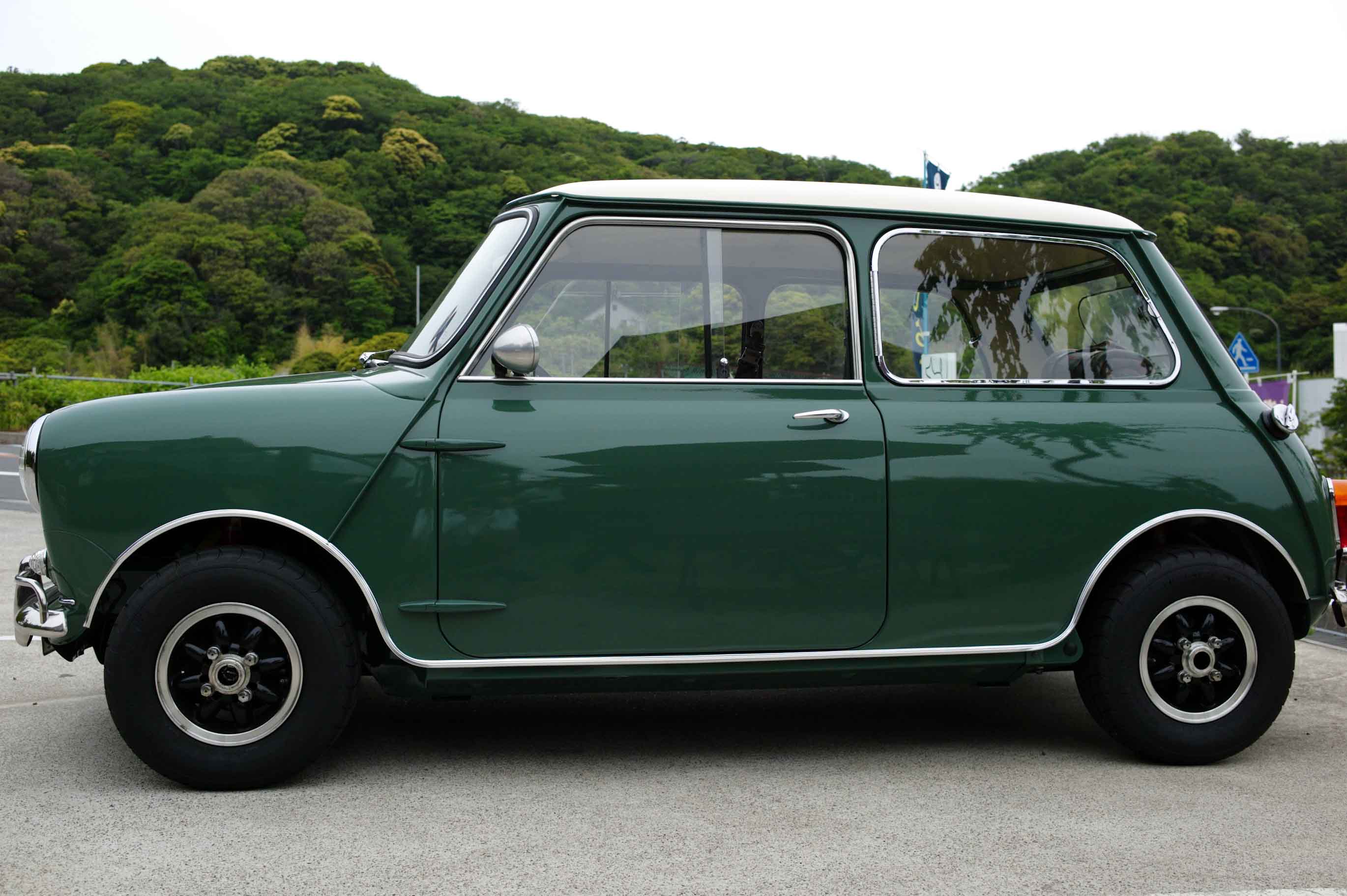 AUSTIN ROVER MINI | ROVER | 装着例 | KARO | オーダーメイド カーマット（フロアマット） | カロ